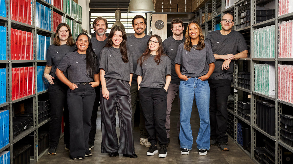 Mola - About us – molamodel-us