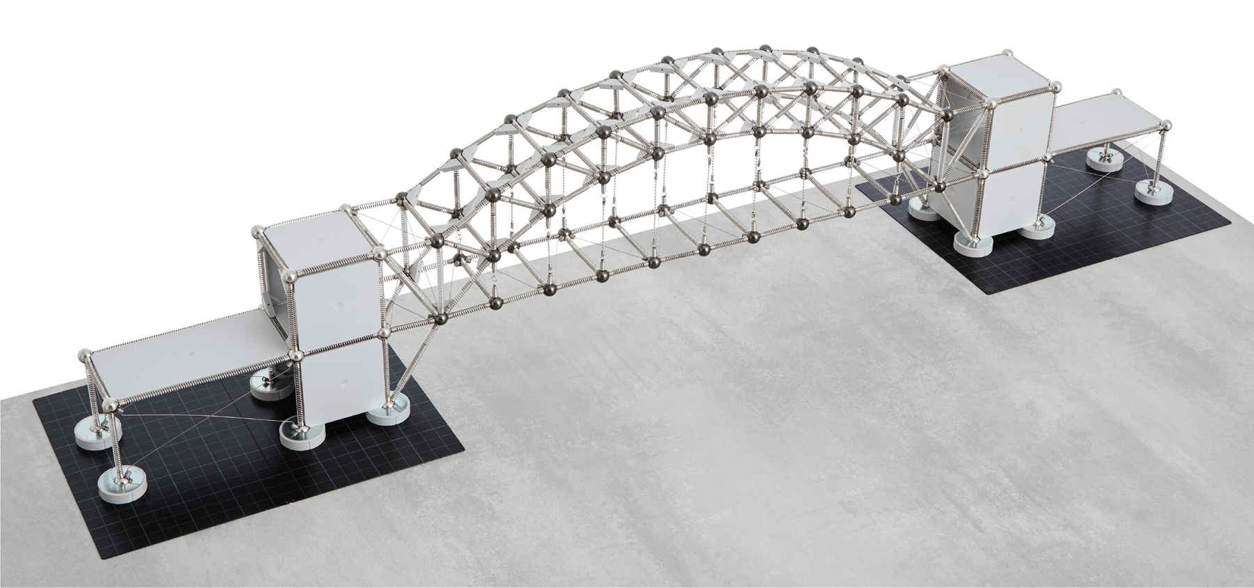 Mola - Iconic Structures – molamodel-us